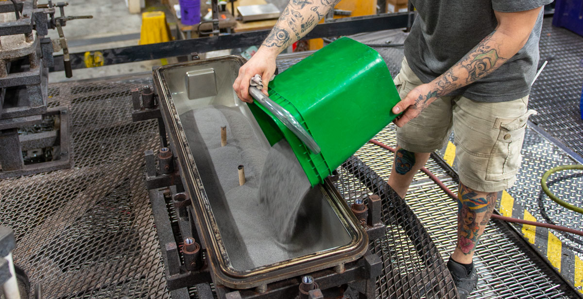 Manufacturing Custom Plastic Parts | Rotomolding | Elkhart Plastics