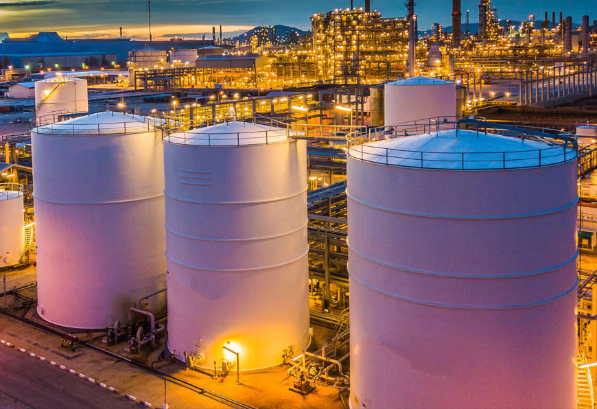 Oil and Gas IBC Storage Solutions - Elkhart Plastics